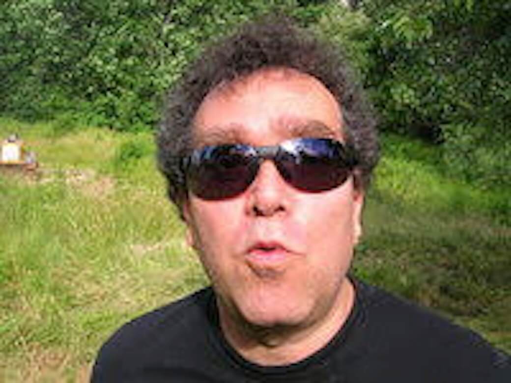 Mike Powers on KBKabaret - KB Kabaret